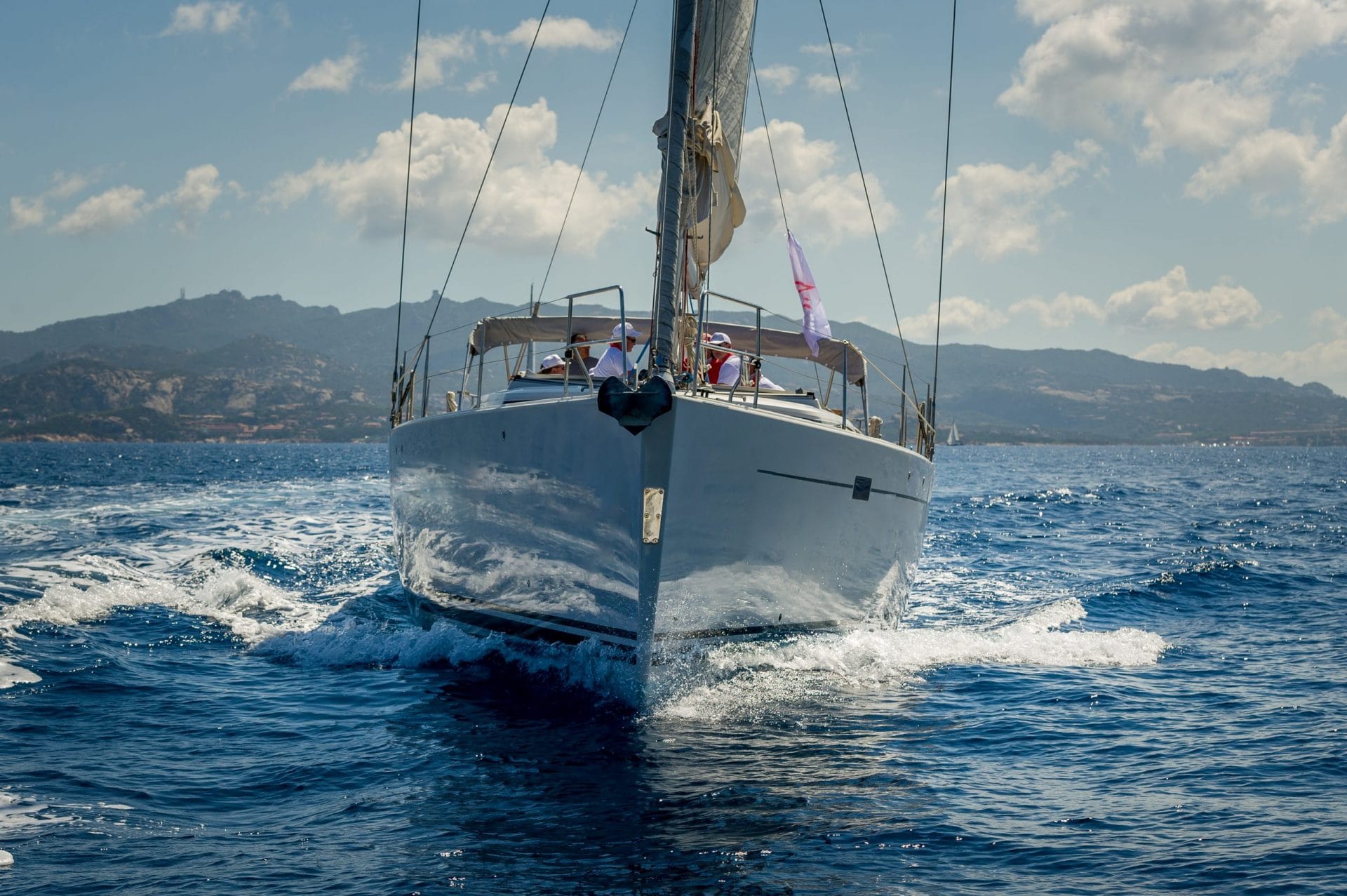 How Do Your Sailing Vacations Work? - Water By Nature